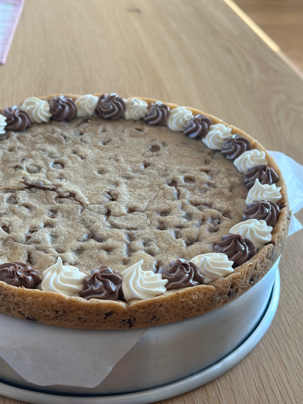 10" Classic Cookie Cake